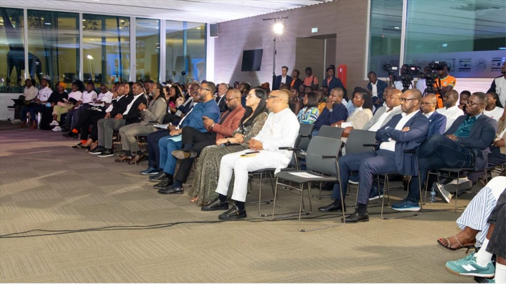 Côte d’Ivoire : Orange Money et Visa lancent une carte virtuelle pour ...