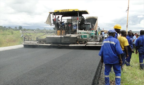 Le Burkina obtient 1,5 milliard FCFA de la BID pour un projet routier
