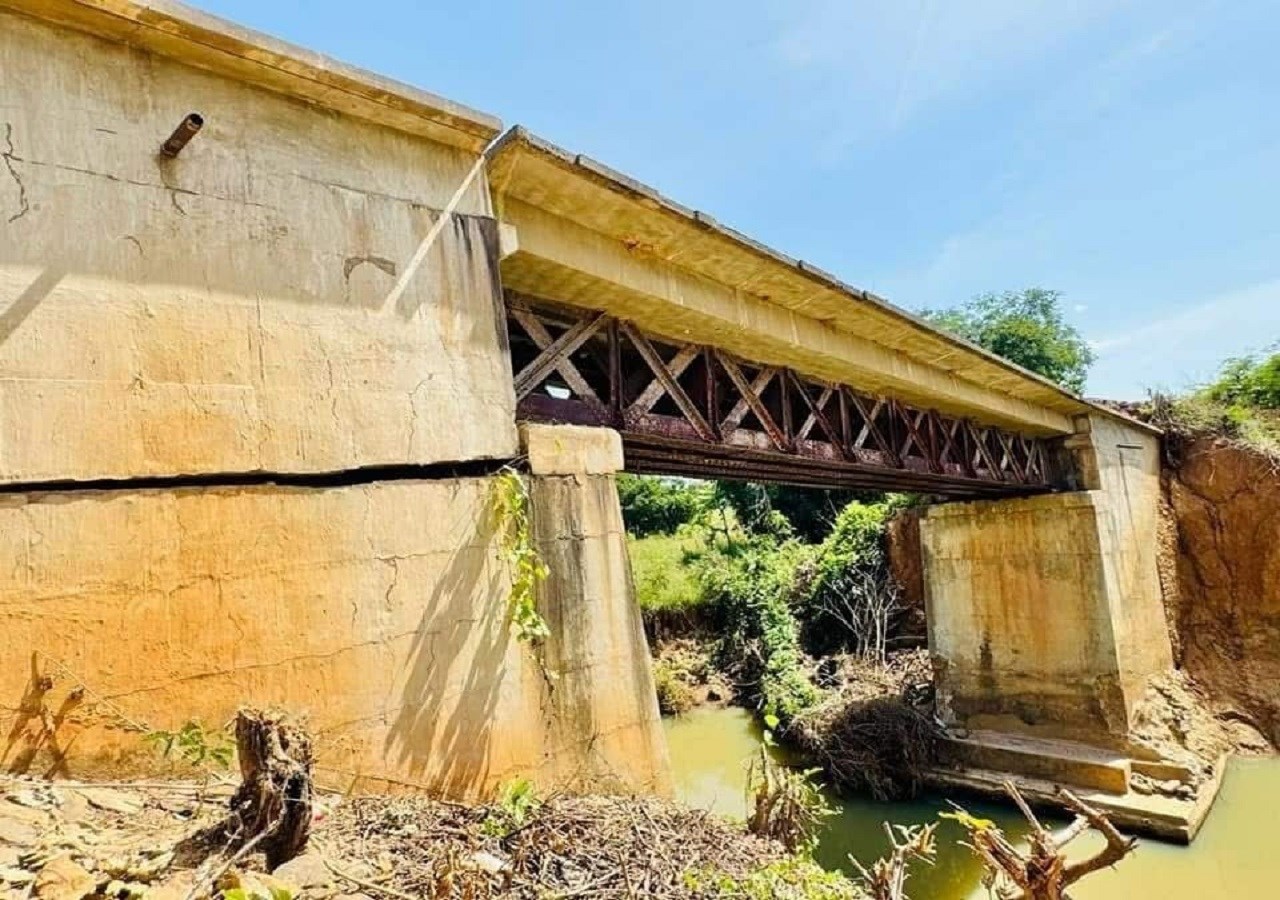 Mali : Le chinois COVEC va réhabiliter le pont ferroviaire de Kassaro ...