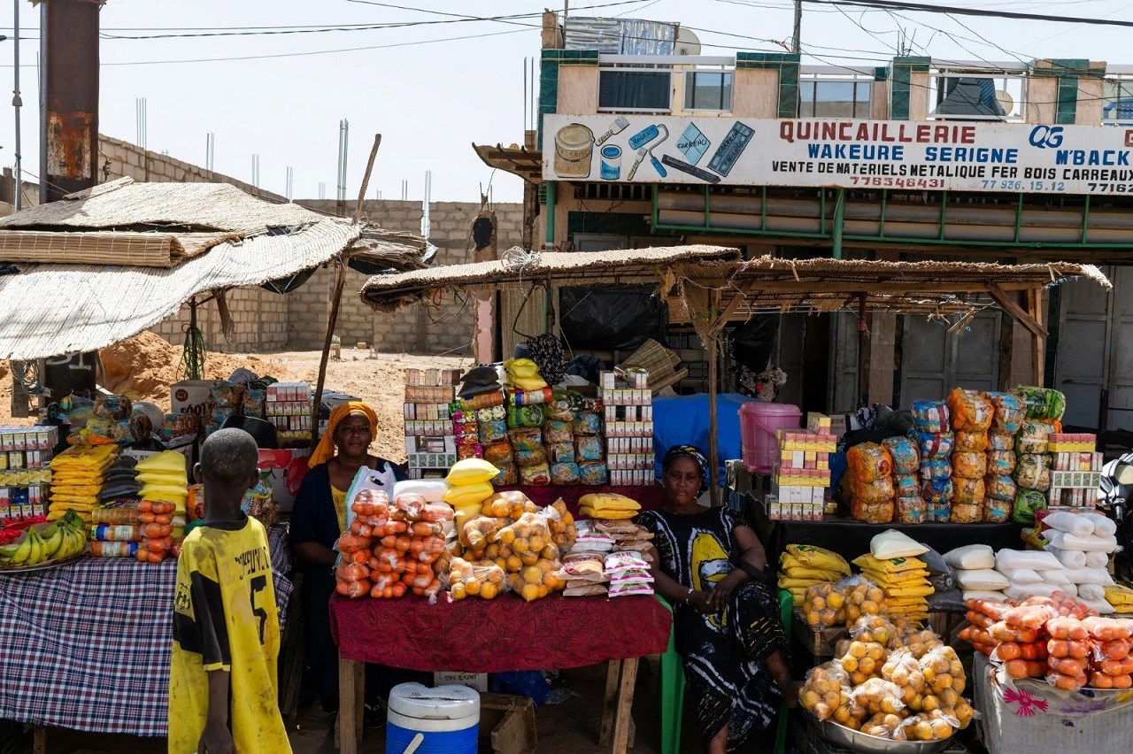 Le Gabon restreint l’accès aux petits commerces aux non-nationaux